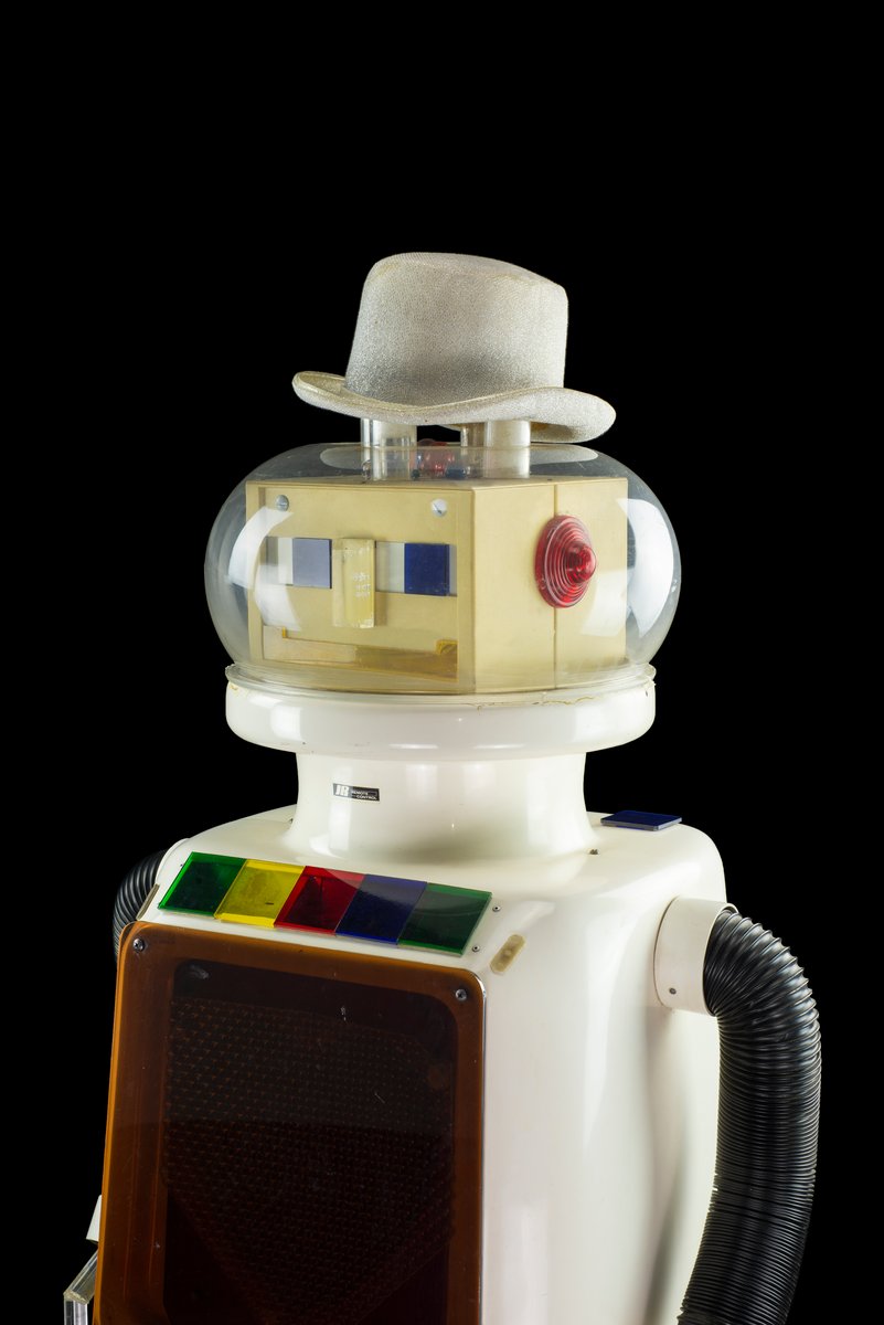 Grundy Dexter prop robot | ACMI collection | ACMI: Your museum of ...