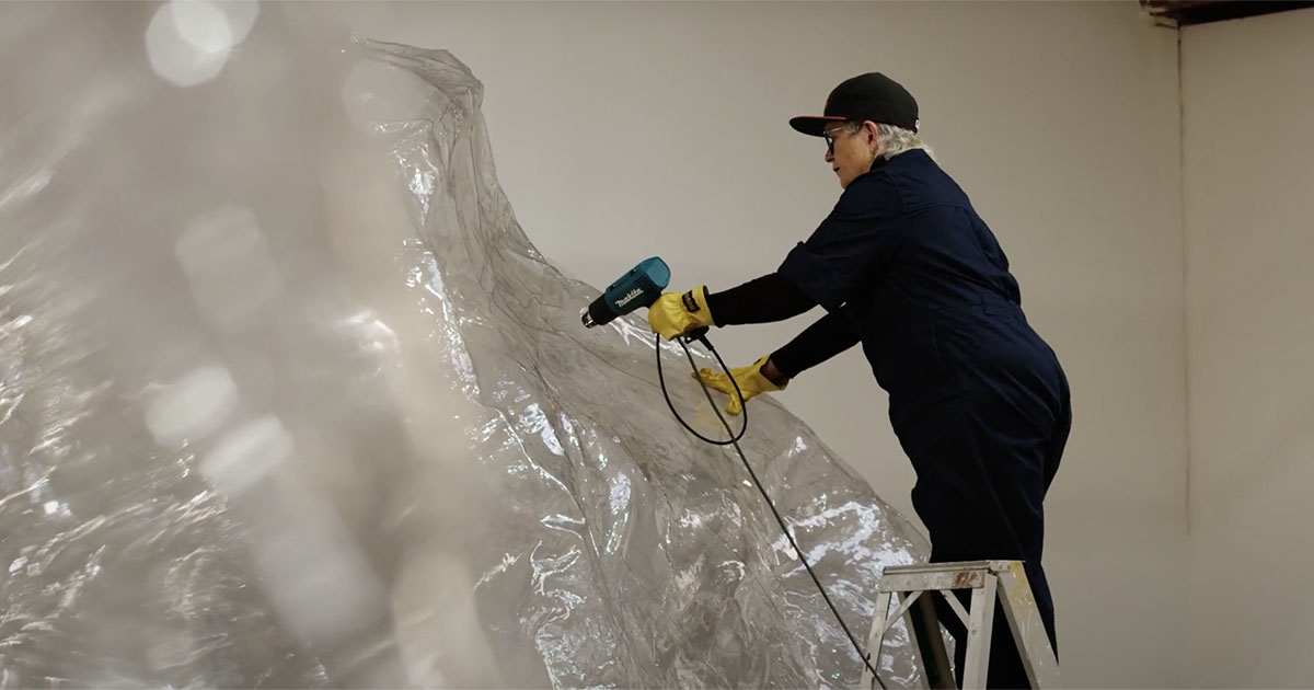 Discombobulating sensations: Mikala Dwyer on Weights of Light | ACMI ...