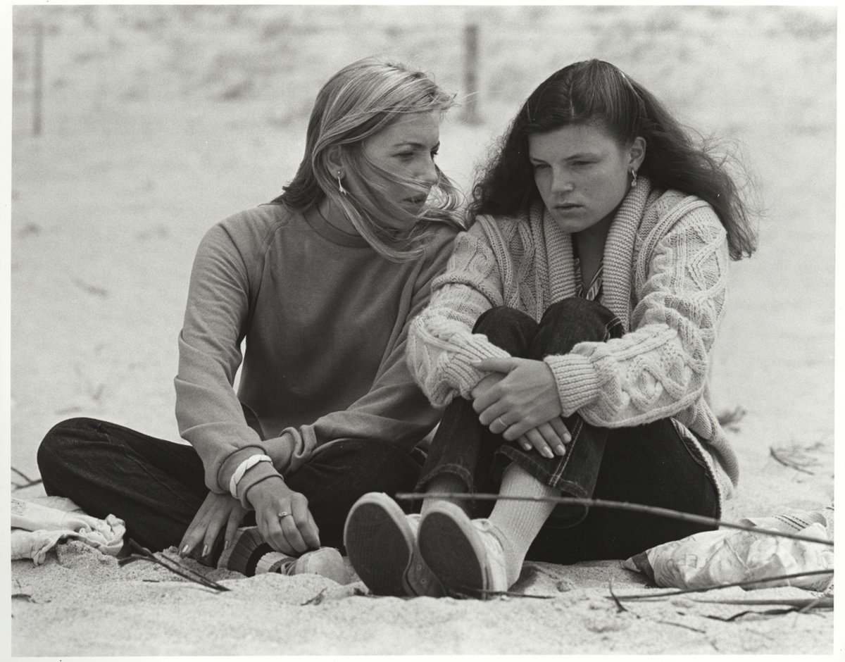 Puberty Blues production still of Jad Capelja (Sue) and Nell Schofield ...